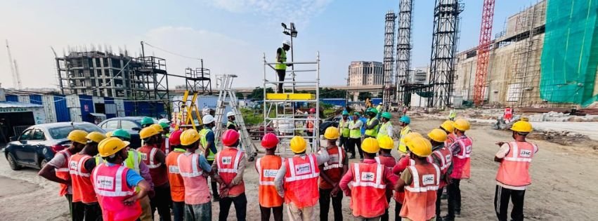 Top 5 Safe Access Solutions for Construction Sites | YMN Rental